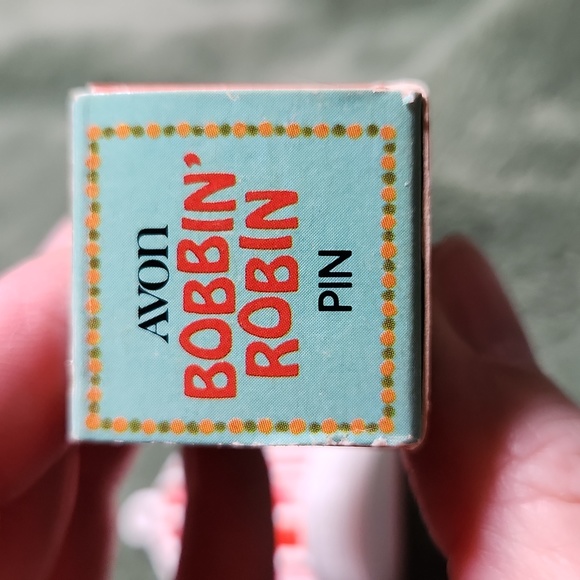 Avon | Accessories | Vintage Avon Bobbin Robin Pin 975 49 Years Old ...